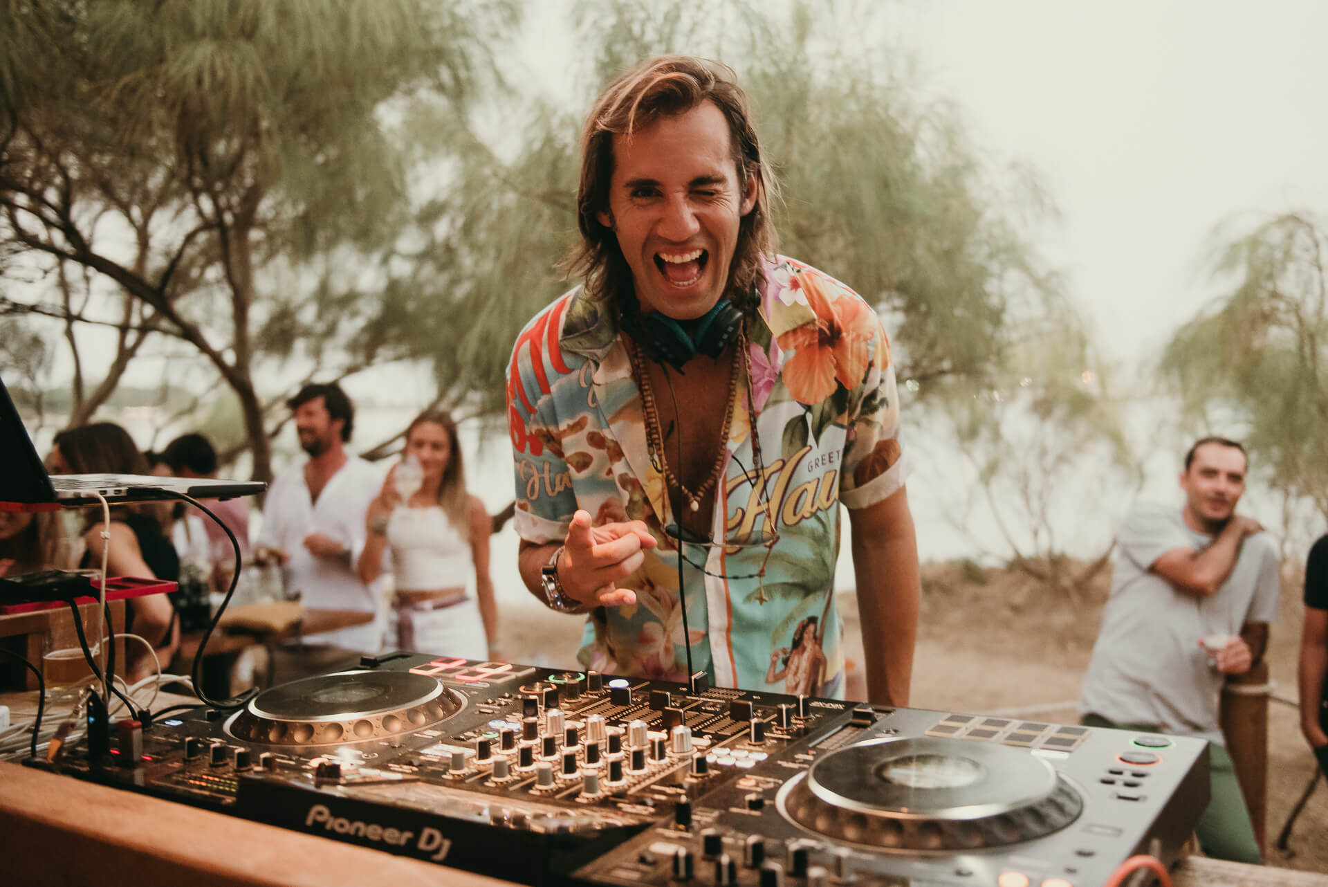 Artists - Playa Canalla